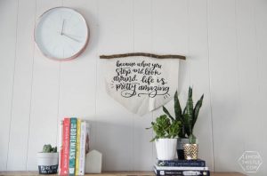DIY Rustic Canvas Banner [remake!] - Lemon Thistle
