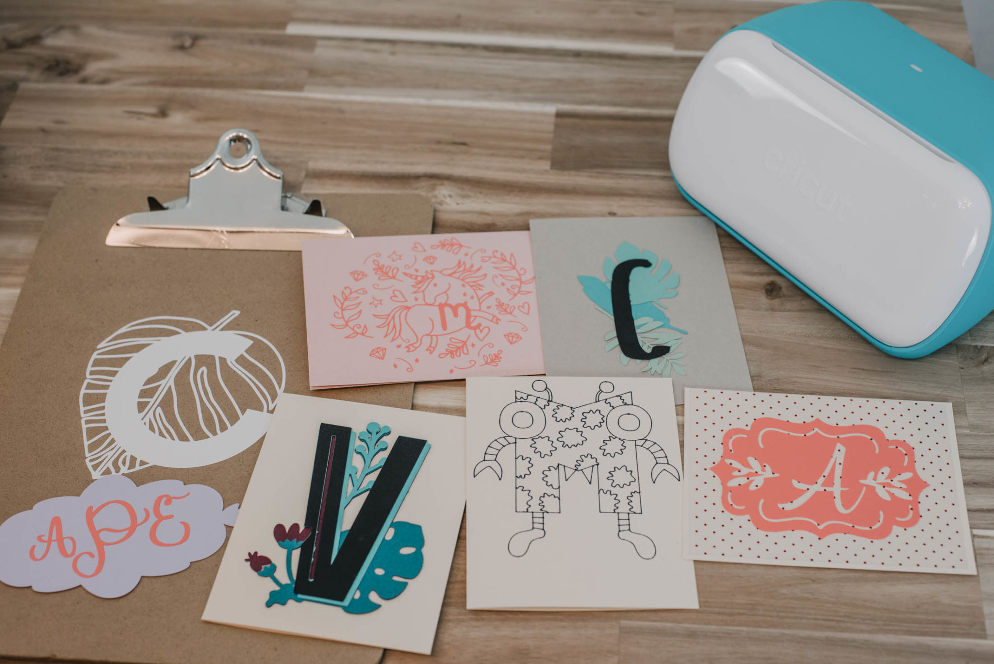 Make Monograms in Cricut Design Space - Lemon Thistle