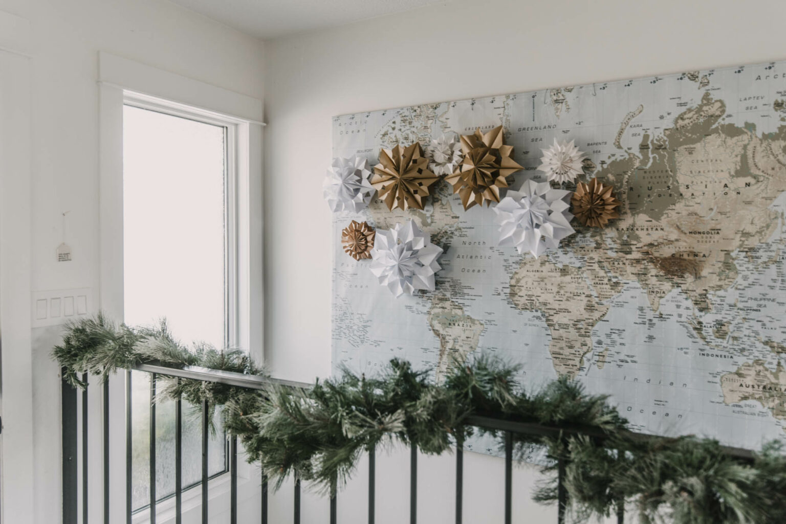 Cozy Modern Holiday Home Tour - Lemon Thistle