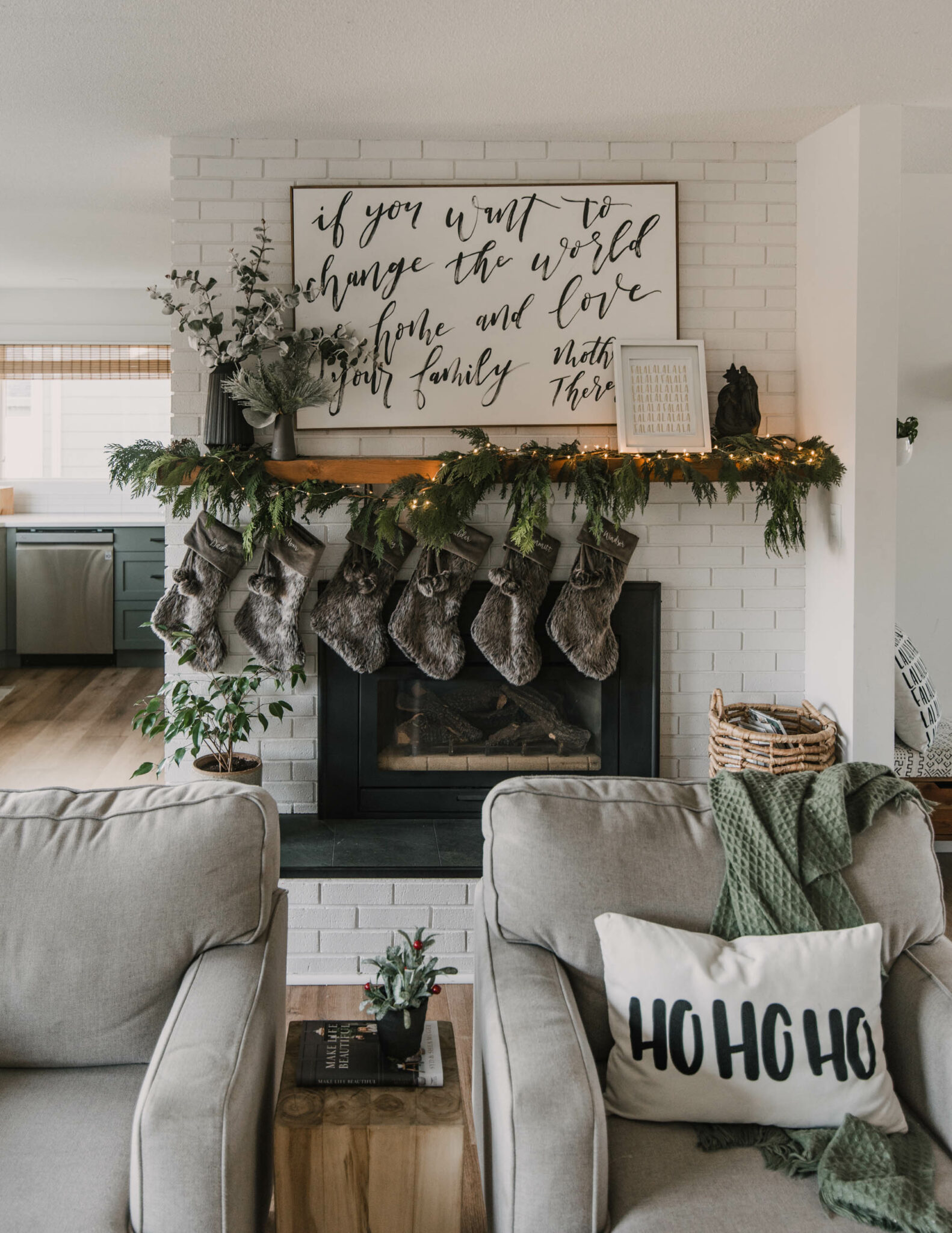 Cozy Modern Holiday Home Tour - Lemon Thistle