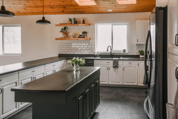 DIY Modern Farmhouse Kitchen Makeover - Lemon Thistle