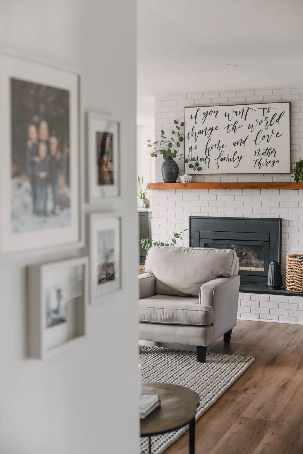 Simple Spring Home Tour - Lemon Thistle