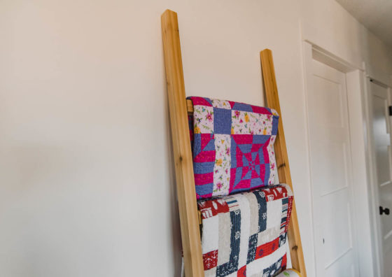 DIY Blanket Ladder Quilt Display - Lemon Thistle