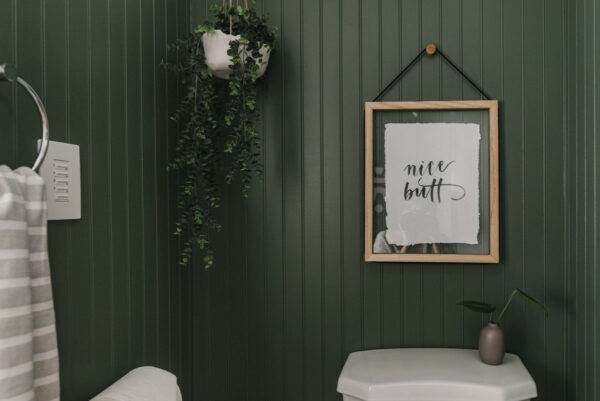 Free Hand lettered Printable Bathroom Signs - Lemon Thistle