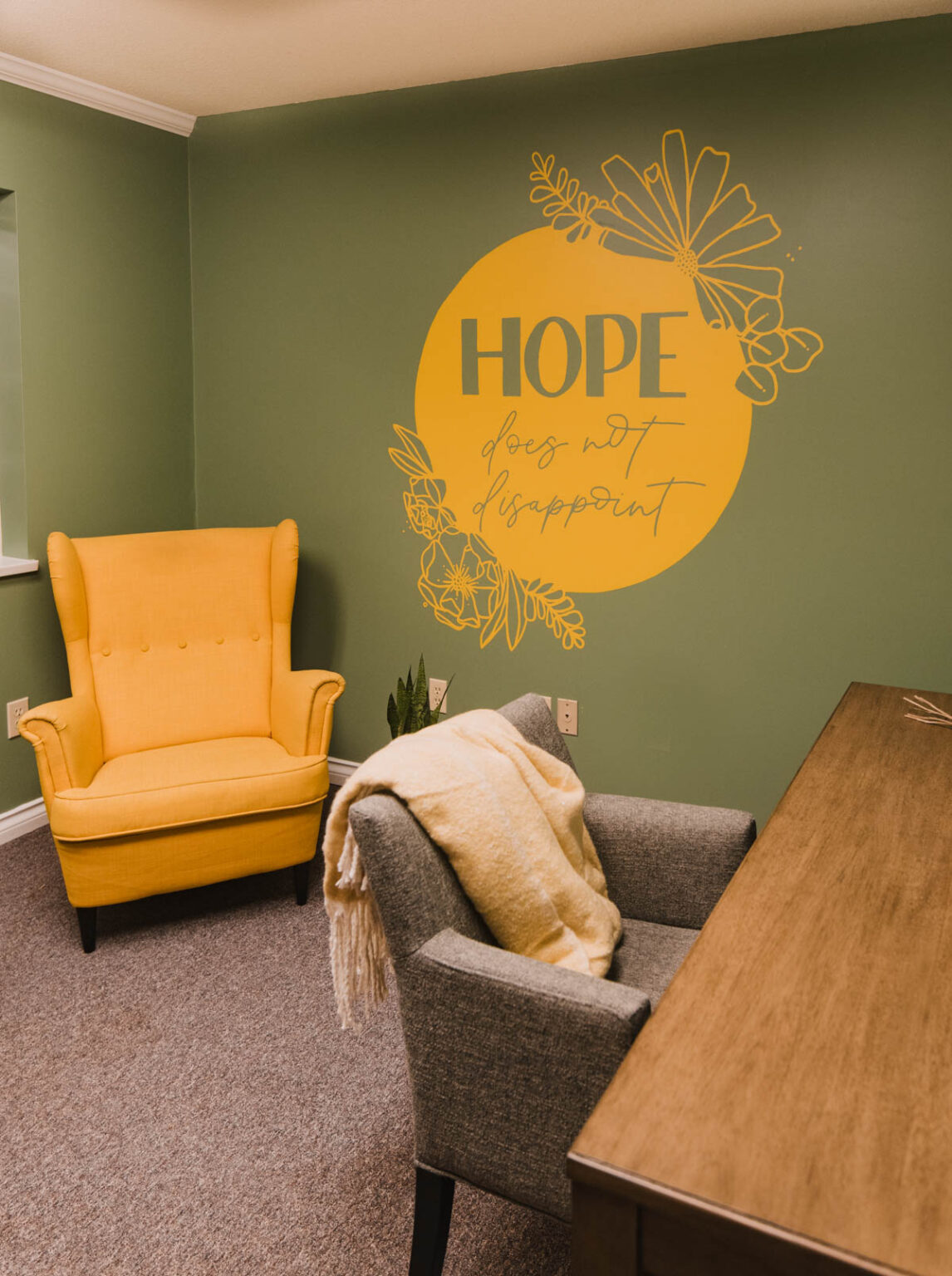 Floral Quote Mural | some mural painting tips for beginners - Lemon Thistle