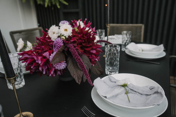 Simple Outdoor Table Setting - Lemon Thistle